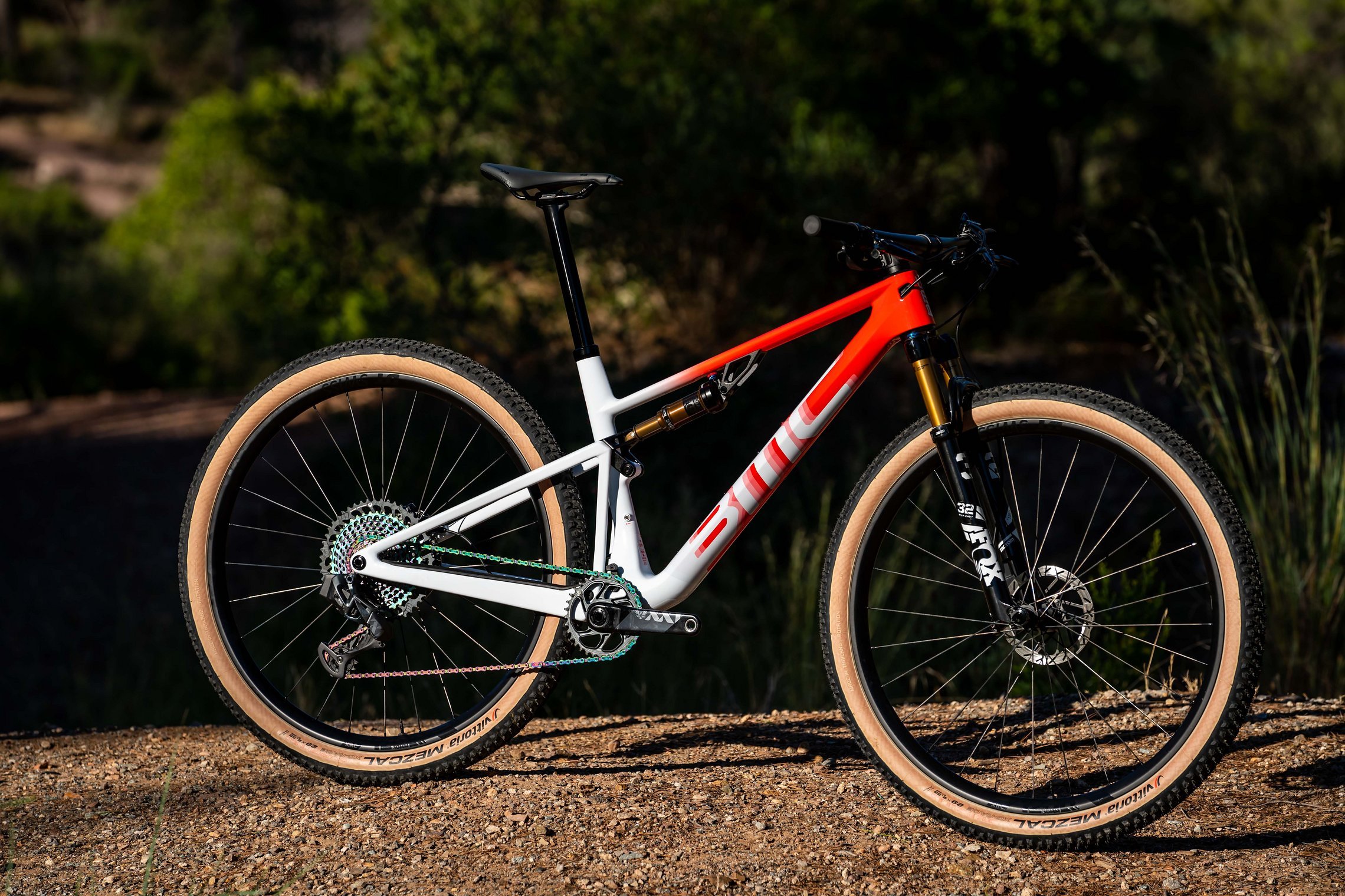 Neues BMC Fourstroke 2023: Willkommen in der Zukunft! Neues BMC Fourstroke 2023: Willkommen in der Zukunft!